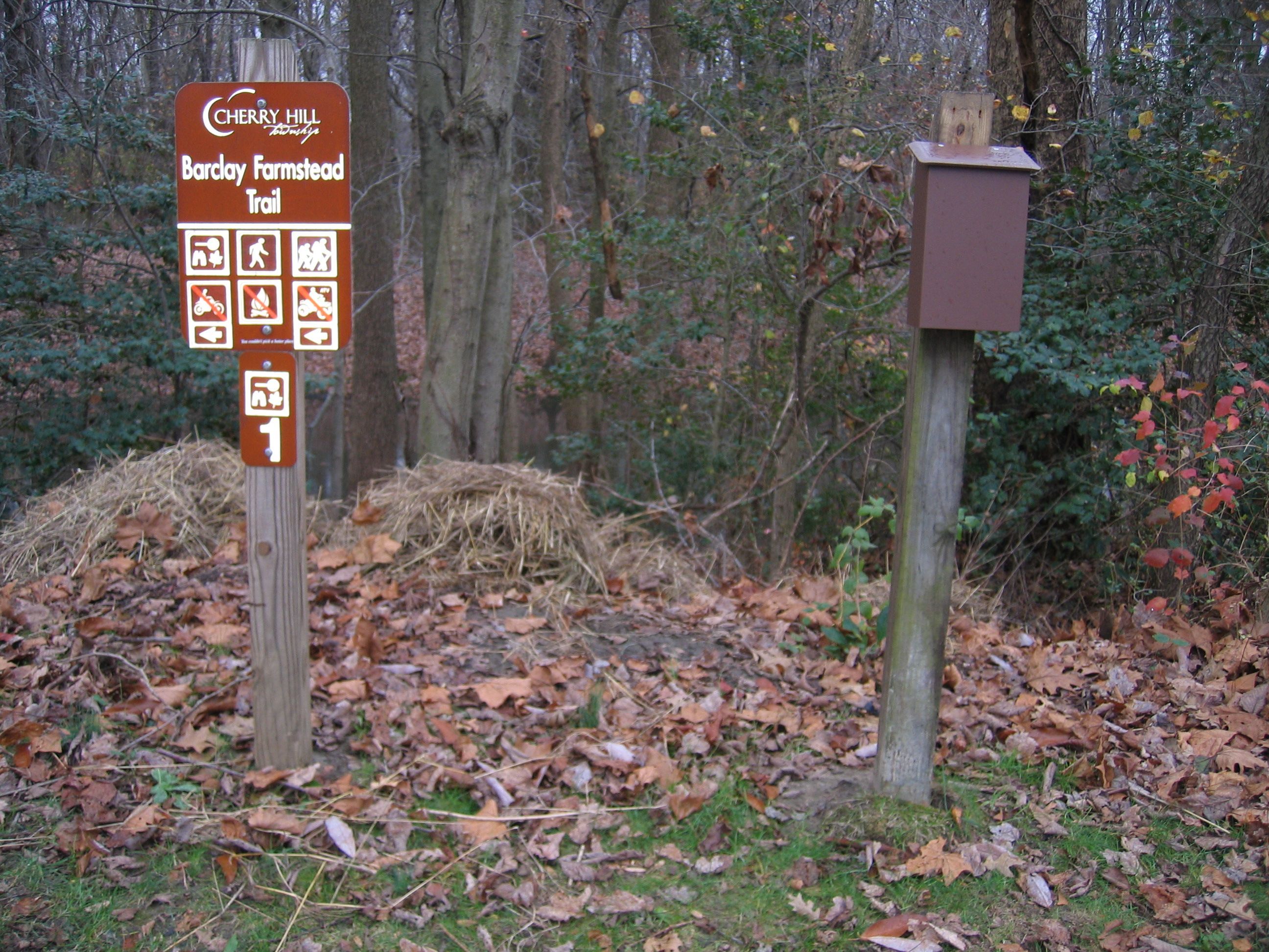 Barclay Farm Trails - Points of Interest - OuterSpatial