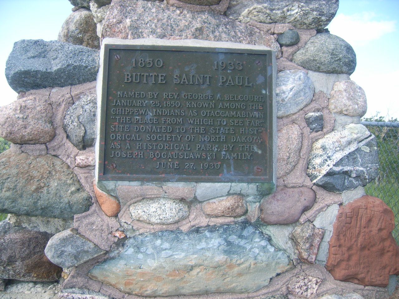 Butte St. Paul State Recreation Area - Areas - OuterSpatial