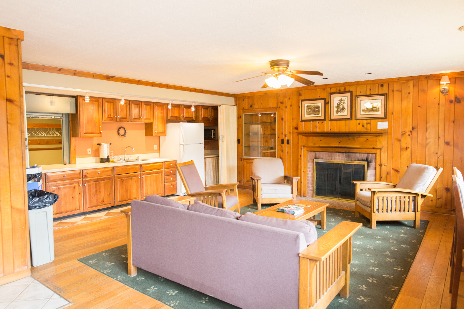 Spring Hollow Lodge - Points of Interest - OuterSpatial